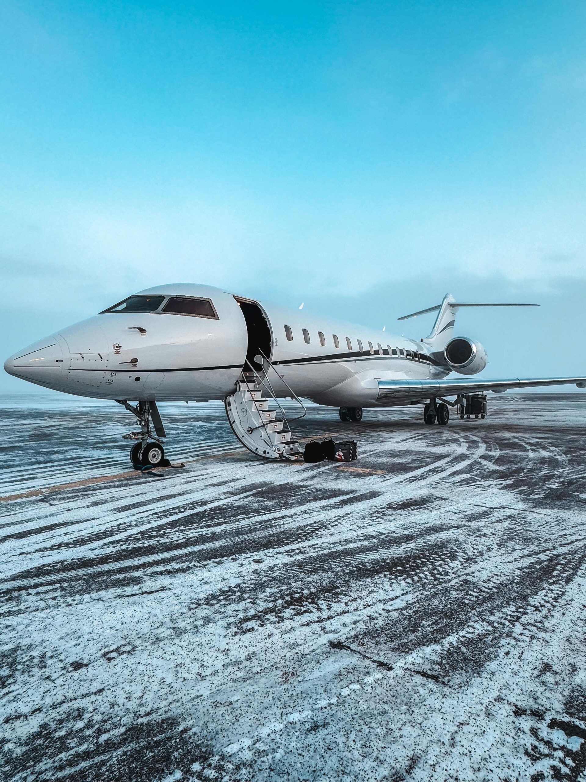 How Much Do Private Jets Cost? Explore Ownership, Rental & Operating ...